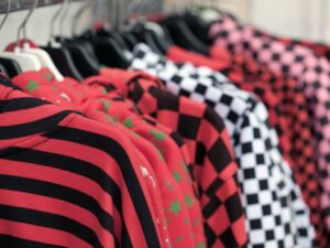 90s Fashion for Men: A Definitive Guide to Iconic Styles and Trends ...